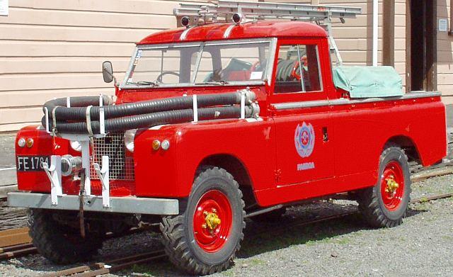 Fire Engine [Land Rover Paeroa Fire Service] - Museum of Transport and ...
