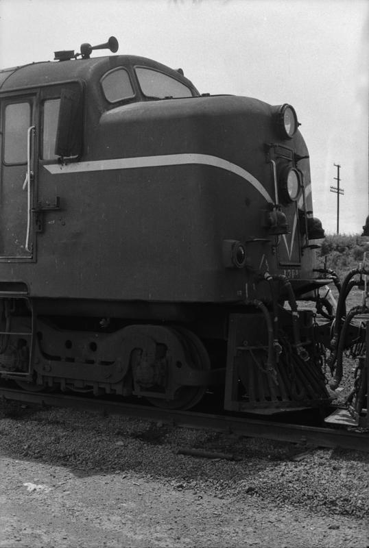 Photograph of locomotive DF 1304 - Museum of Transport and Technology ...