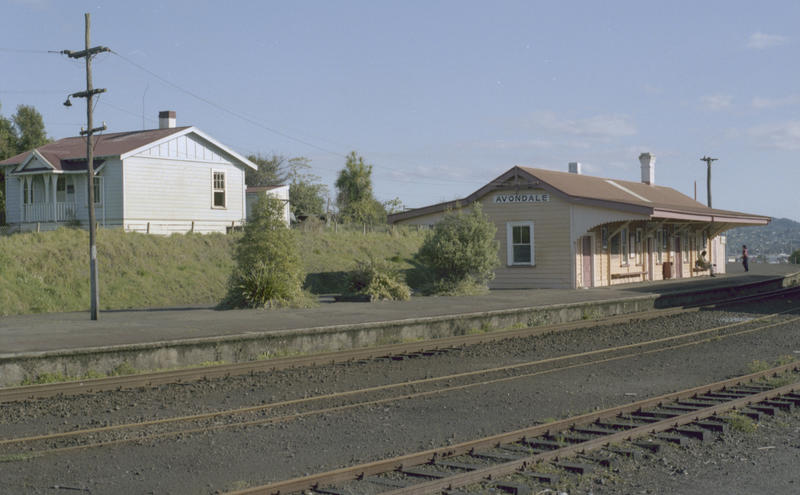 Photograph of Avondale railway station and house - Museum of Transport ...