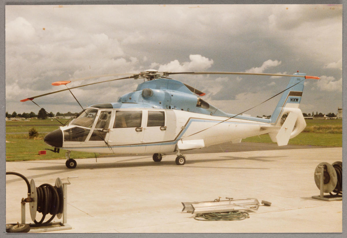 ZK-HXW Aerospatiale SA365N Mechanics Bay - Museum of Transport and ...