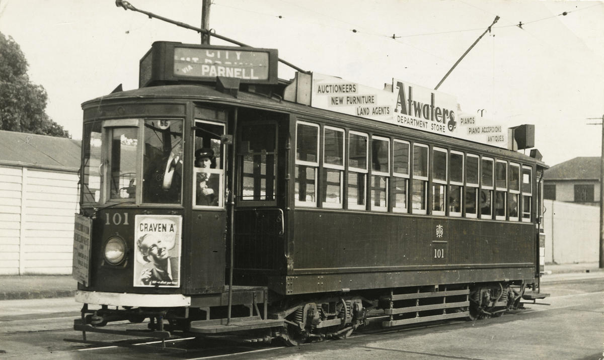 Trams Auckland, leaving Epsom depot early 1950's - Museum of Transport ...