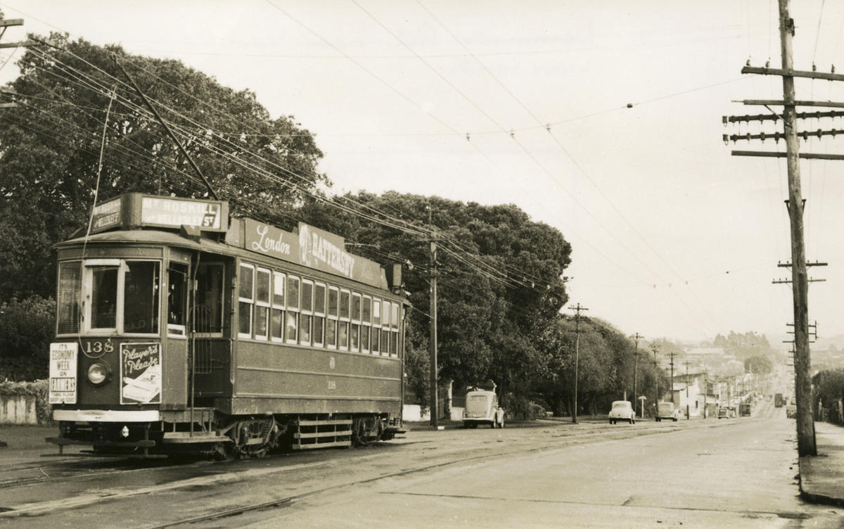 Trams Auckland, Dominion Rd near View Rd , view south - Museum of ...
