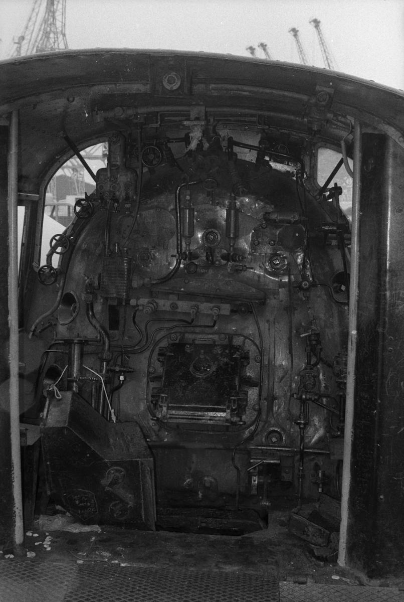 Photograph of K class locomotive cab - Museum of Transport and ...