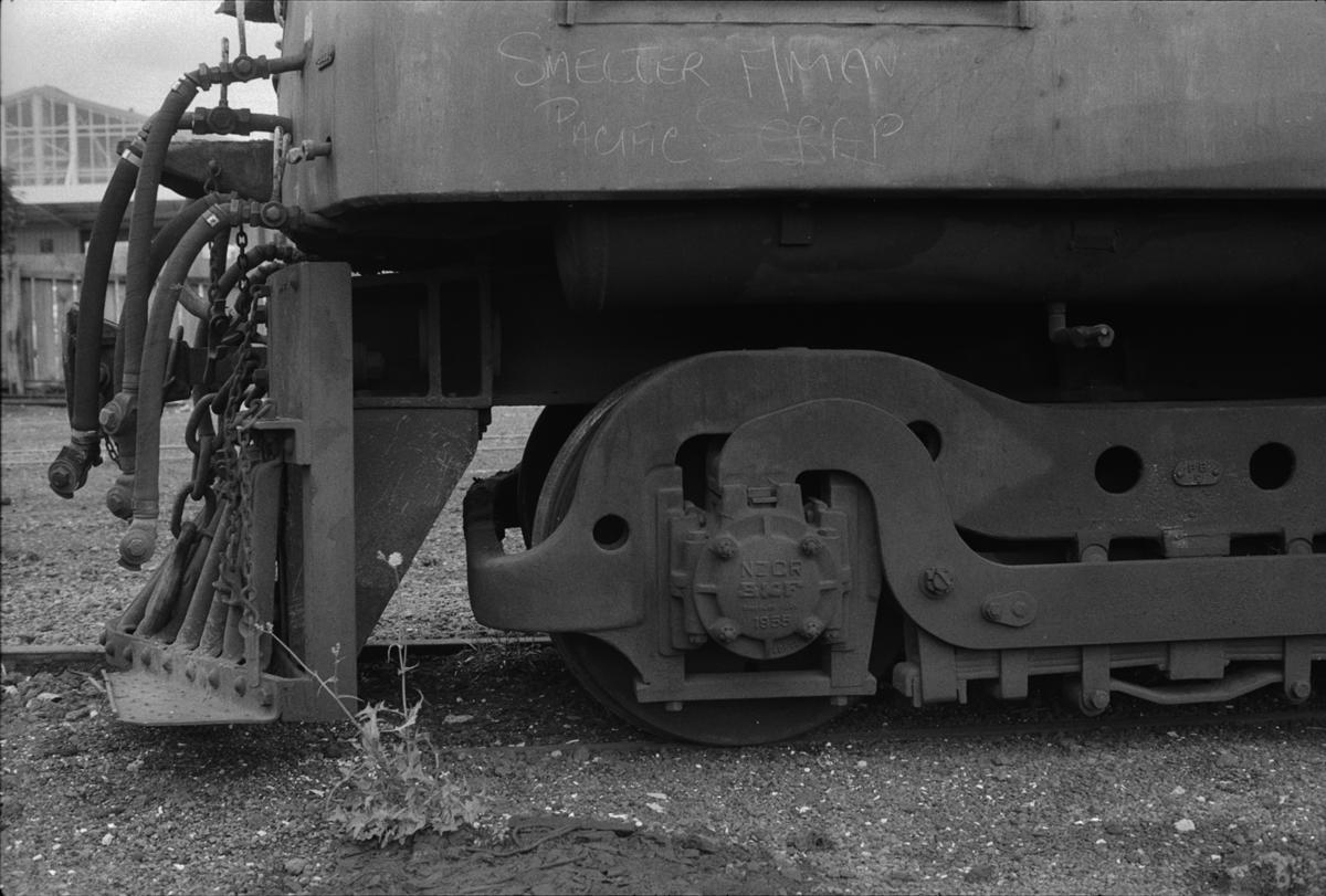 Photograph of DF locomotive - Museum of Transport and Technology, New ...