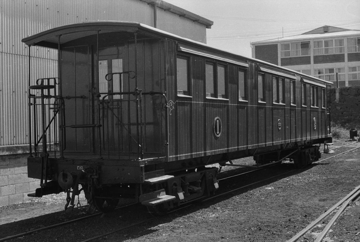 Photograph of carriage A 222 - Museum of Transport and Technology, New ...