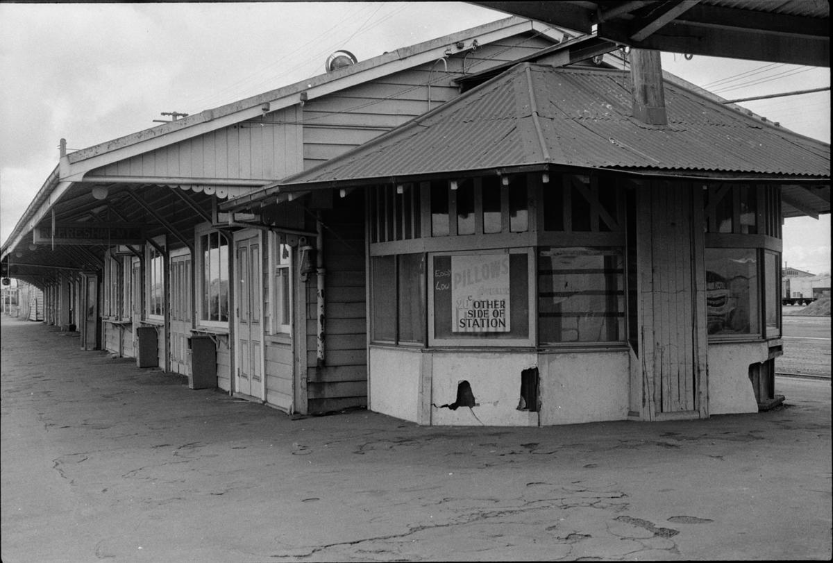 Photograph of Frankton Junction rail station - Museum of Transport and ...