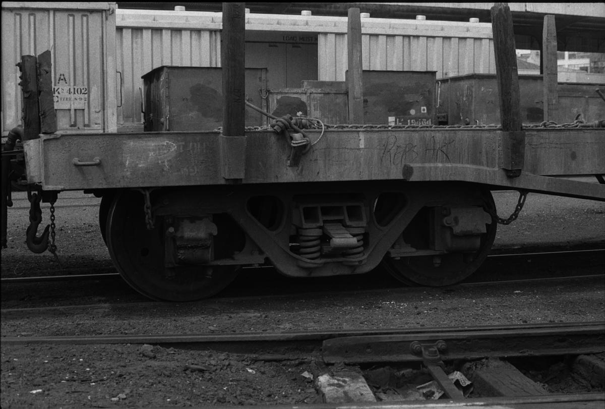 Photograph of flatbed wagon bogie - Museum of Transport and Technology ...