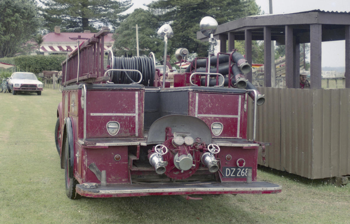 Photograph of fire engine - Museum of Transport and Technology, New Zealand