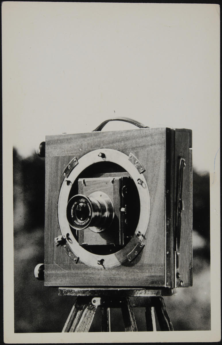 Cameras : Thornton Pickard folding plate camera - Museum of Transport ...