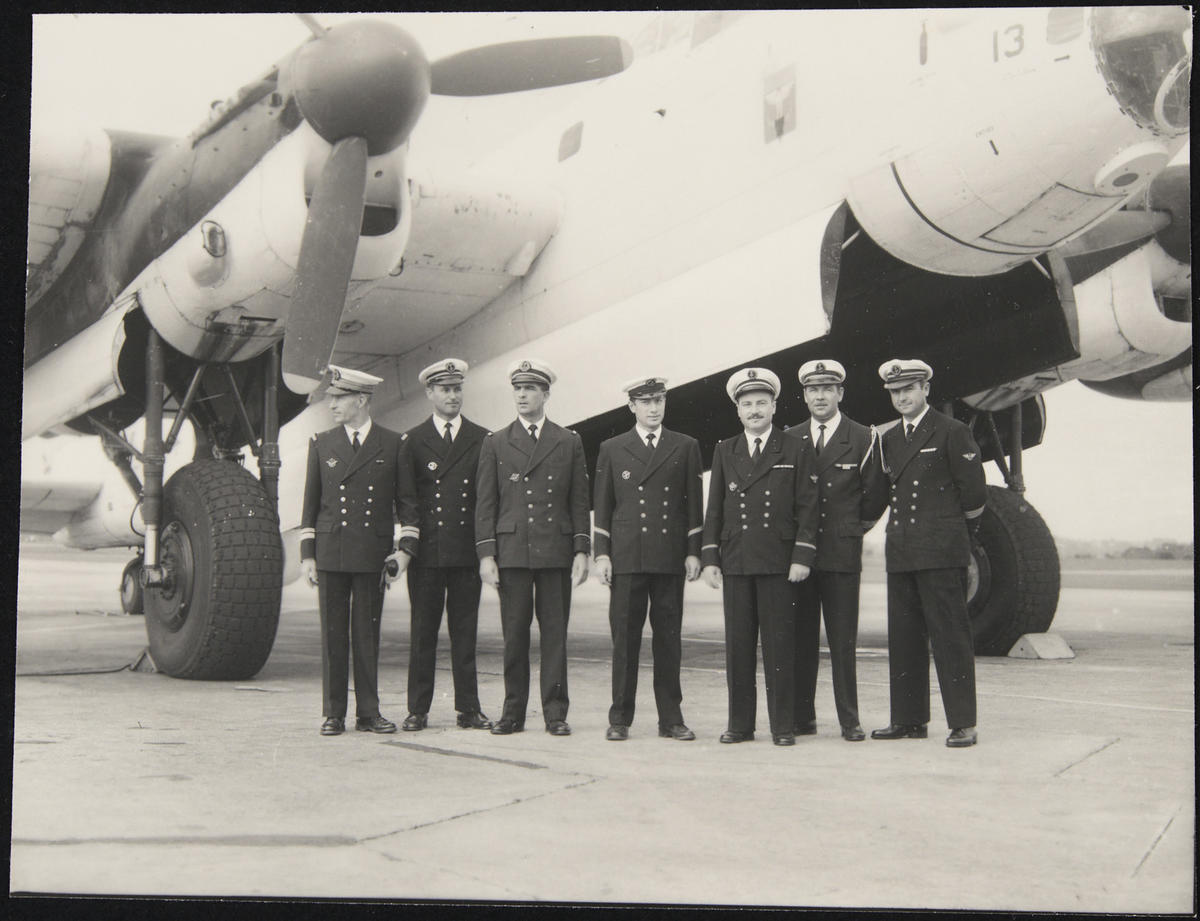 Avro Lancaster presentation ceremony : the French Air crew - Museum of ...