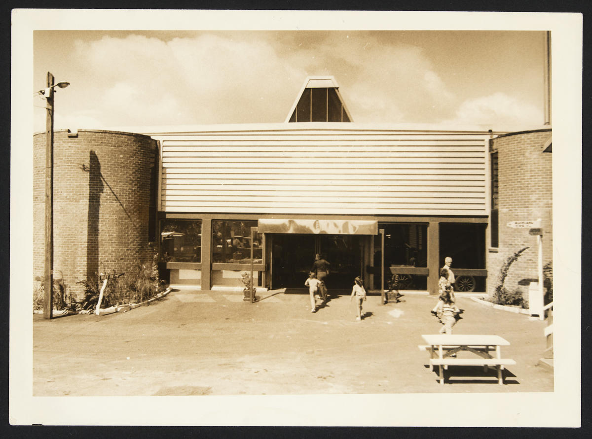 ASB Transport Pavilion : exterior - Museum of Transport and Technology ...