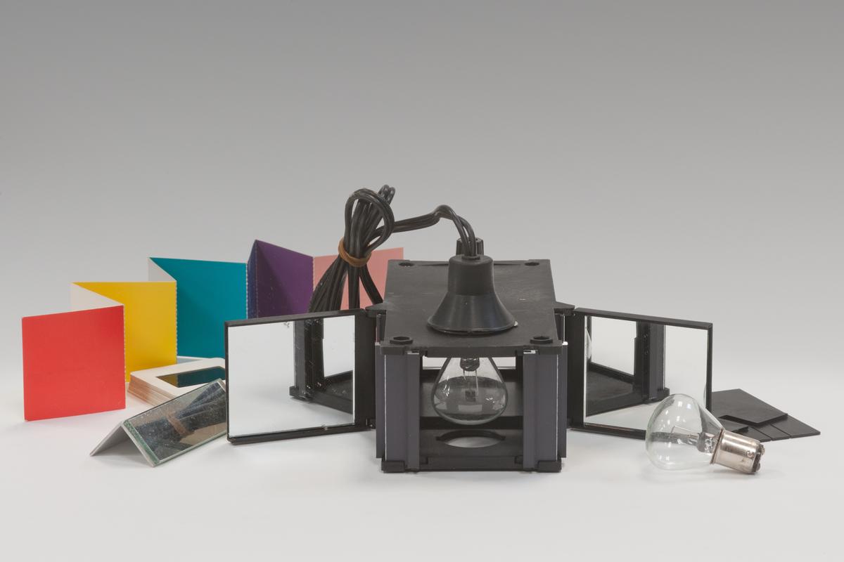Optical kit, light box and mirrors [IEC] - Museum of Transport and ...